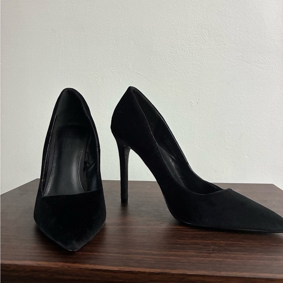 Topshop | Shoes | Topshop Classic Black Velvet Heels | Poshmark